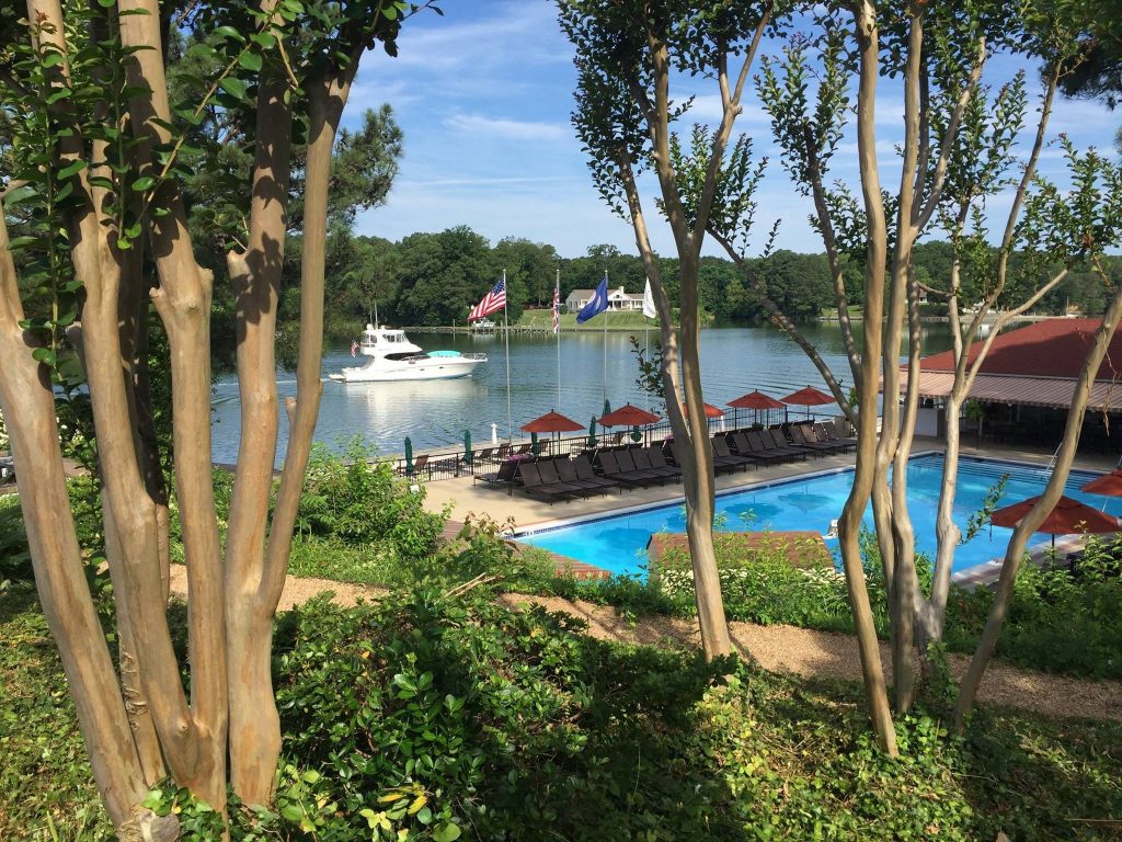 Tides Inn - Staygrand